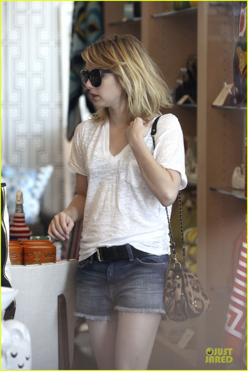 Emma Roberts: 'Seventeen' Pretty Amazing TV Judge!: Photo 2711803 ...