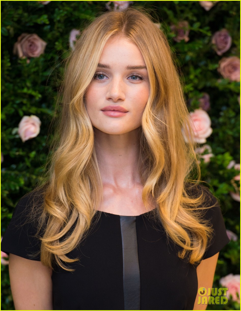 Rosie Huntington-Whiteley: 'Rosie for Autograph' Launch!: Photo 2711163 ...