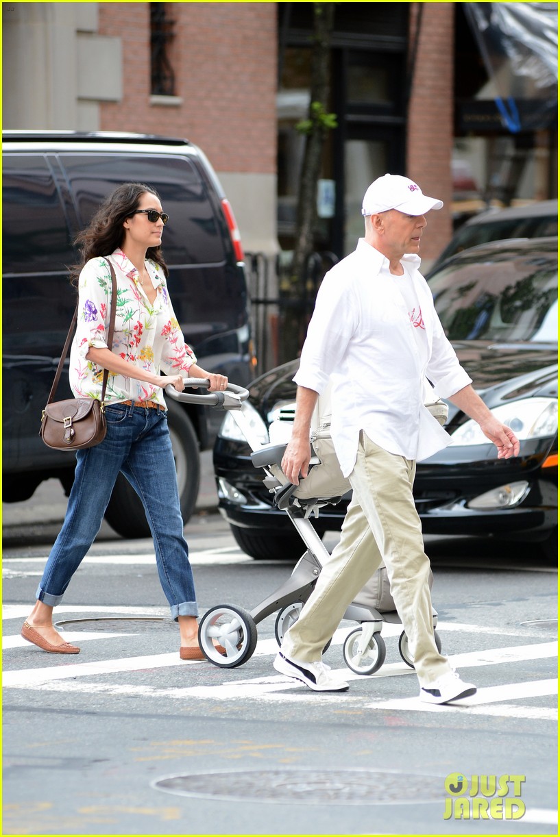 Bruce Willis & Emma Heming: Shopping with Baby Mabel!: Photo 2707207 ...