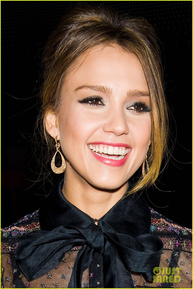 Jessica Alba & Jenna Dewan: Self's Women Doing Good!: Photo 2720697 ...