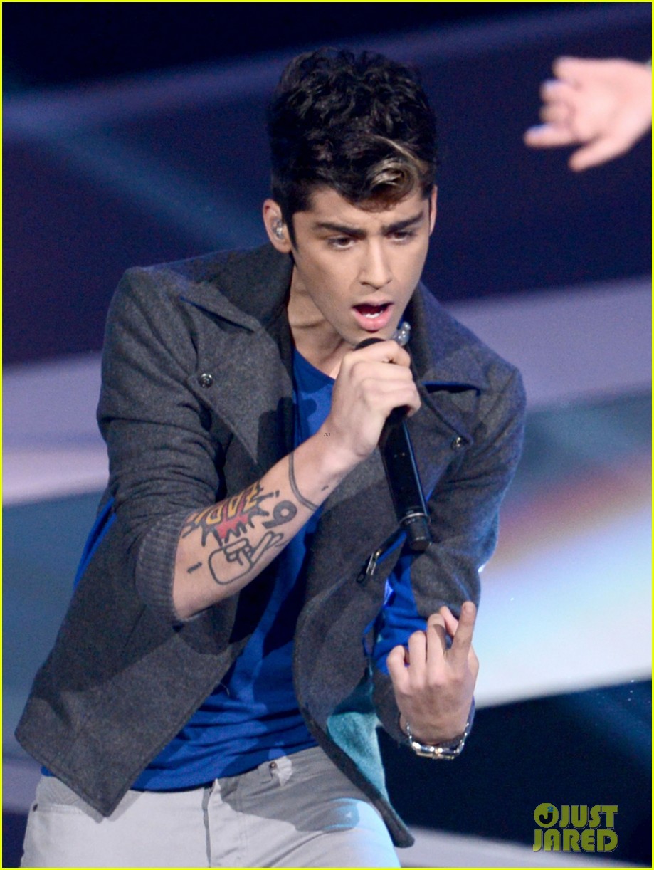One Direction's MTV VMAs Performance 2012 - Watch Now!: Photo 2715763 ...