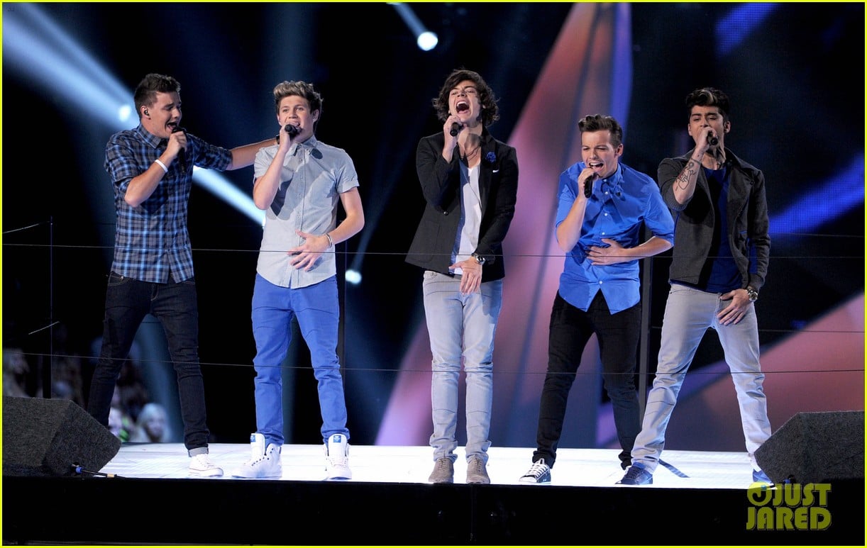 One Direction's MTV VMAs Performance 2012 - Watch Now!: Photo 2715764 ...