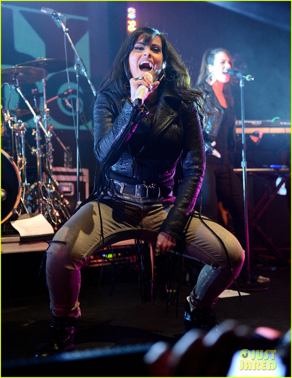 Nelly Furtado's 'Parking Lot' Video Premiere - Watch Now!: Photo ...