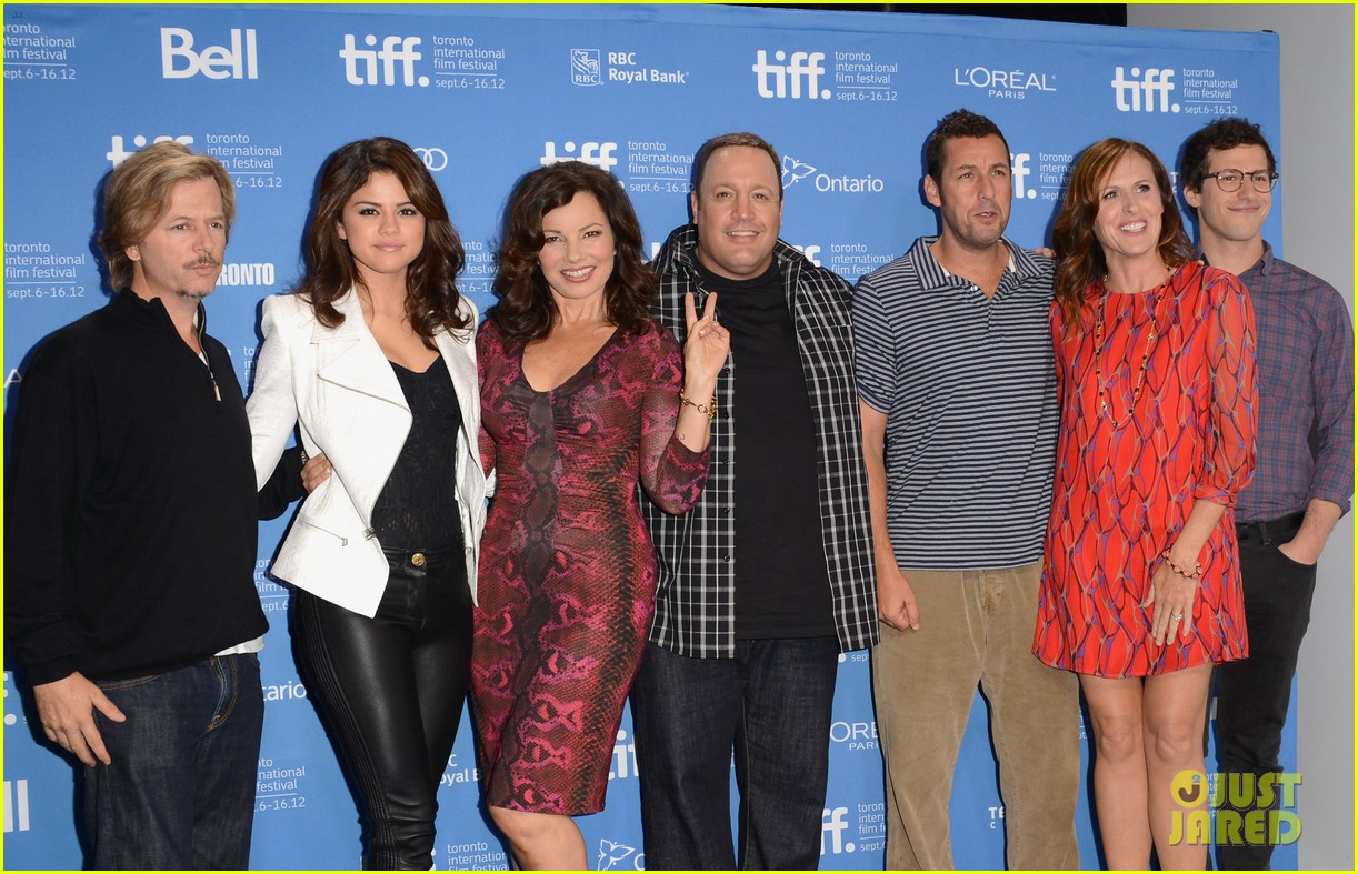 Selena Gomez: 'Hotel Transylvania' Premiere with Justin Bieber's ...