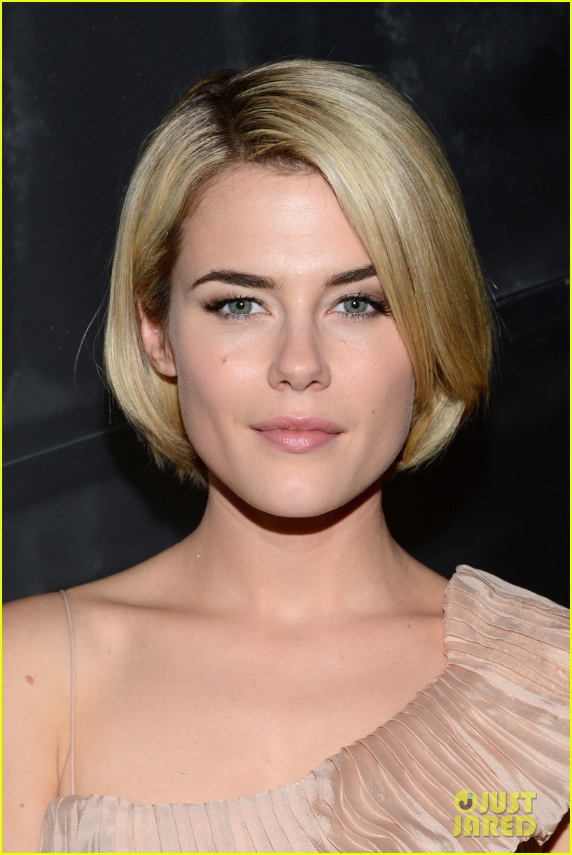 Rachael Taylor Wallpapers