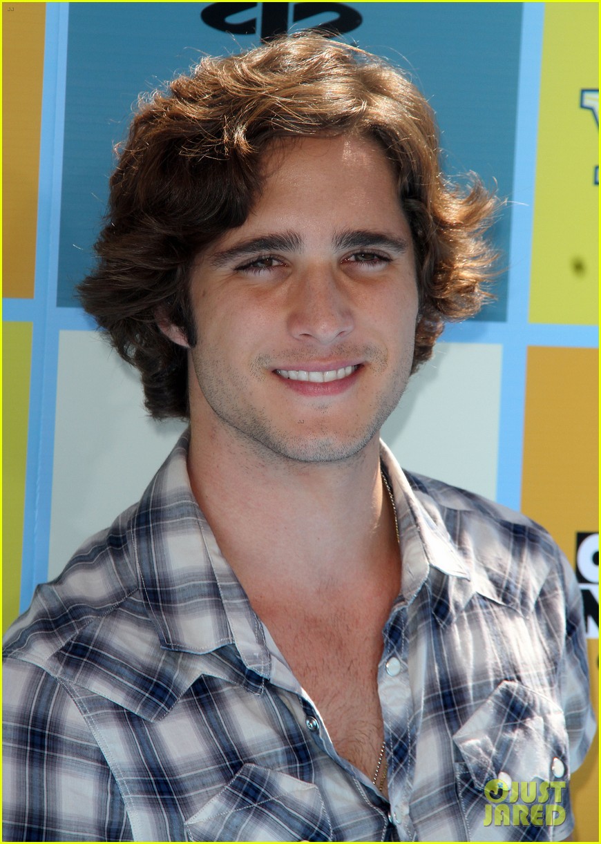 Vanessa Hudgens, Sarah Hyland, & Jordin Sparks: Power of Youth Honorees ...