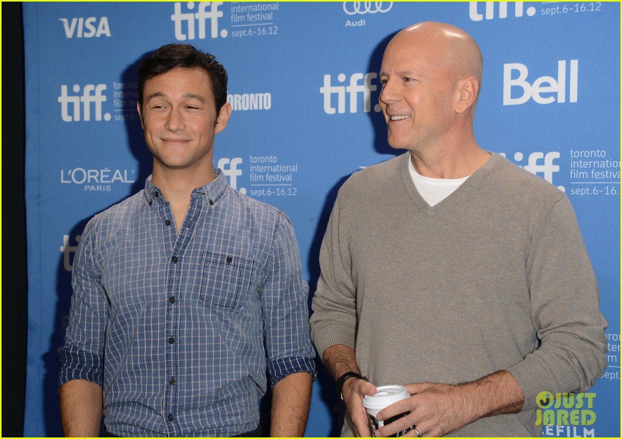 Joseph Gordon-Levitt & Emily Blunt: 'Looper' Premiere at TIFF!: Photo ...