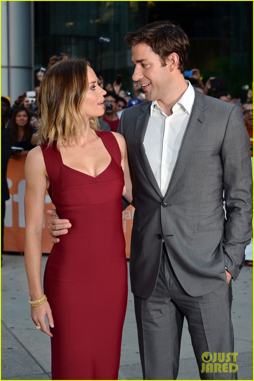 Joseph Gordon-Levitt & Emily Blunt: 'Looper' Premiere at TIFF!: Photo ...