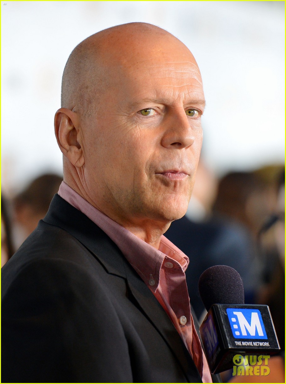 Joseph Gordon-Levitt & Emily Blunt: 'Looper' Premiere at TIFF!: Photo ...