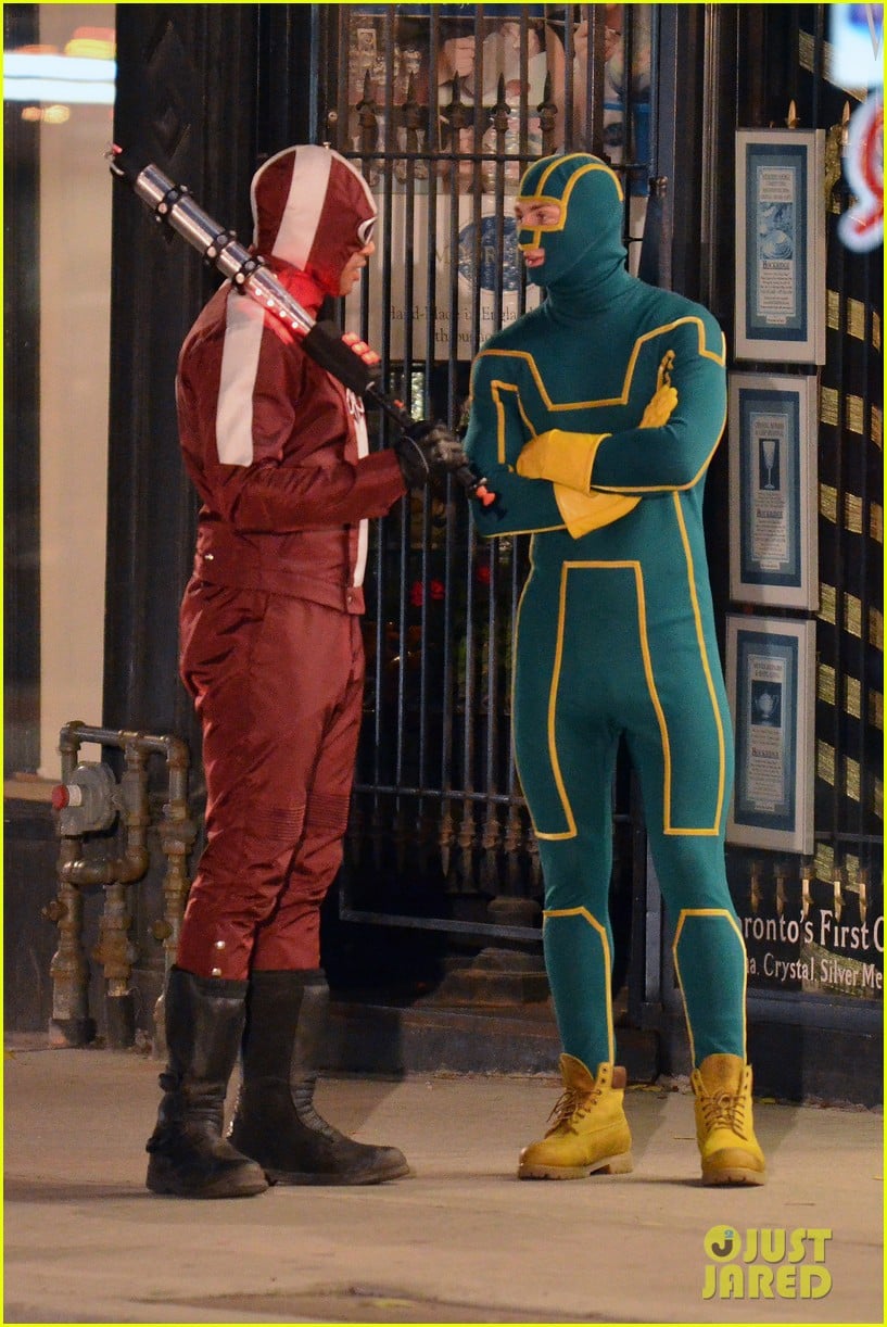 Aaron Taylor-Johnson & Jim Carrey: 'Kick-Ass 2' Set!: Photo 2726743 ...
