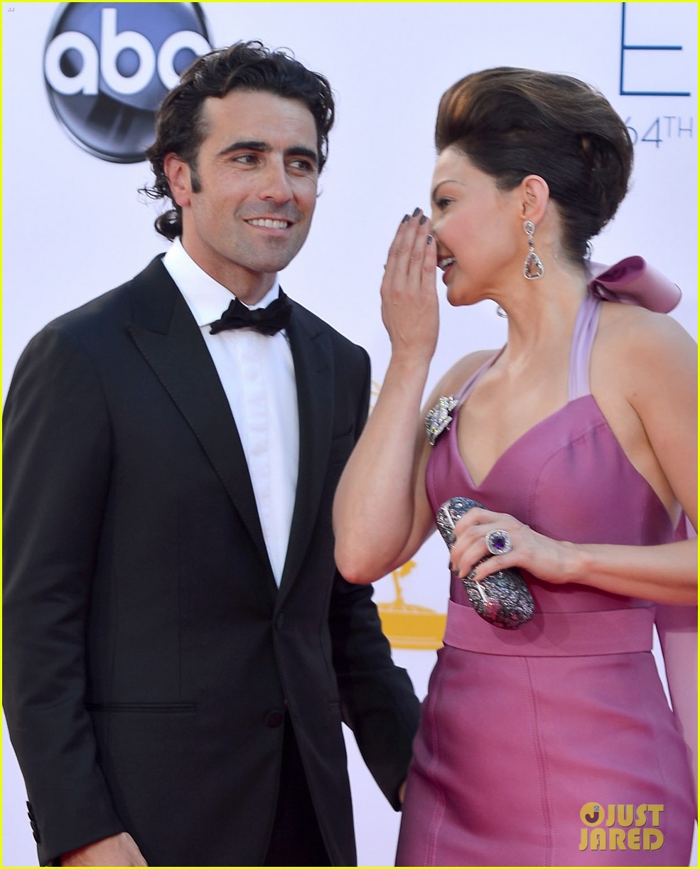 Ashley Judd - Emmys 2012 Red Carpet: Photo 2727262 | Ashley Judd Photos ...