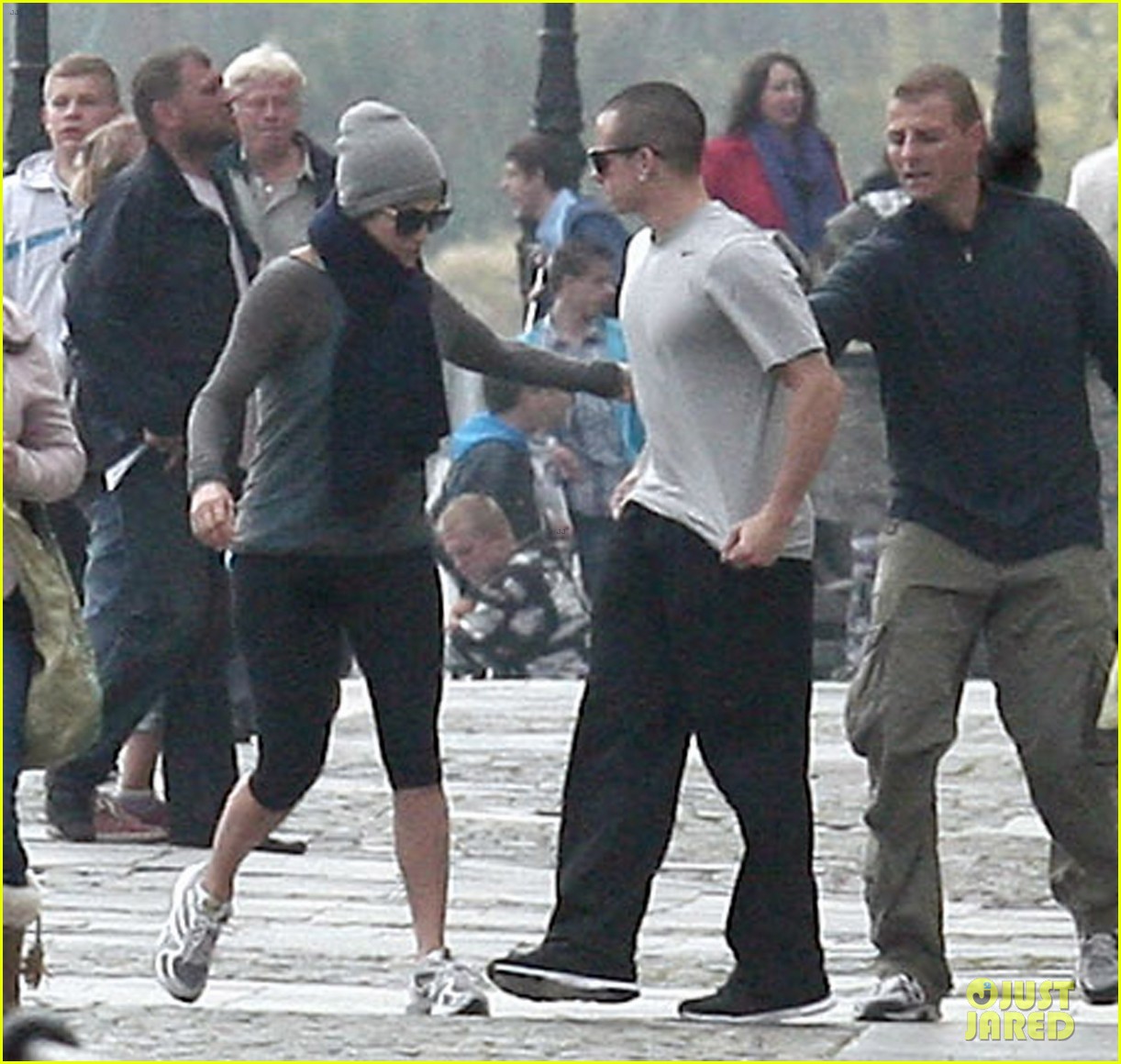 Jennifer Lopez & Casper Smart: Gdansk Old Town Morning Jog!: Photo ...