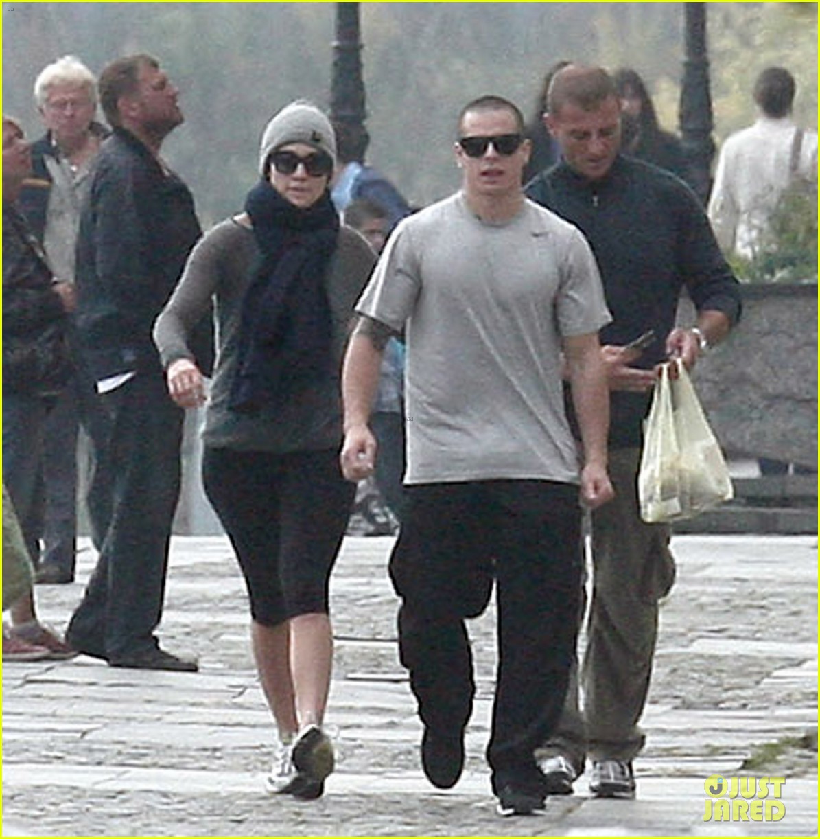 Jennifer Lopez & Casper Smart: Gdansk Old Town Morning Jog!: Photo ...