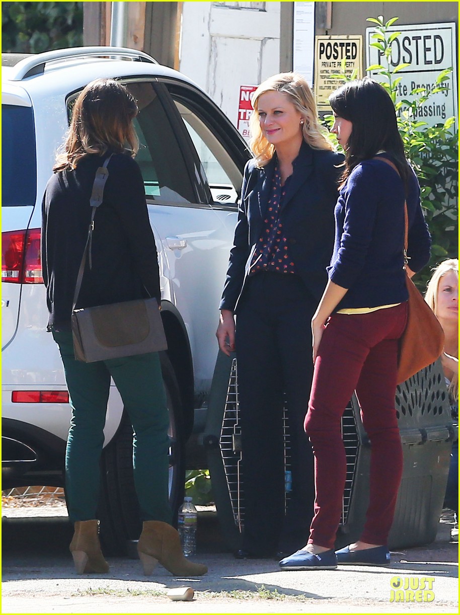 Amy Poehler: 'Parks & Recreation' Set with Rashida Jones!: Photo ...