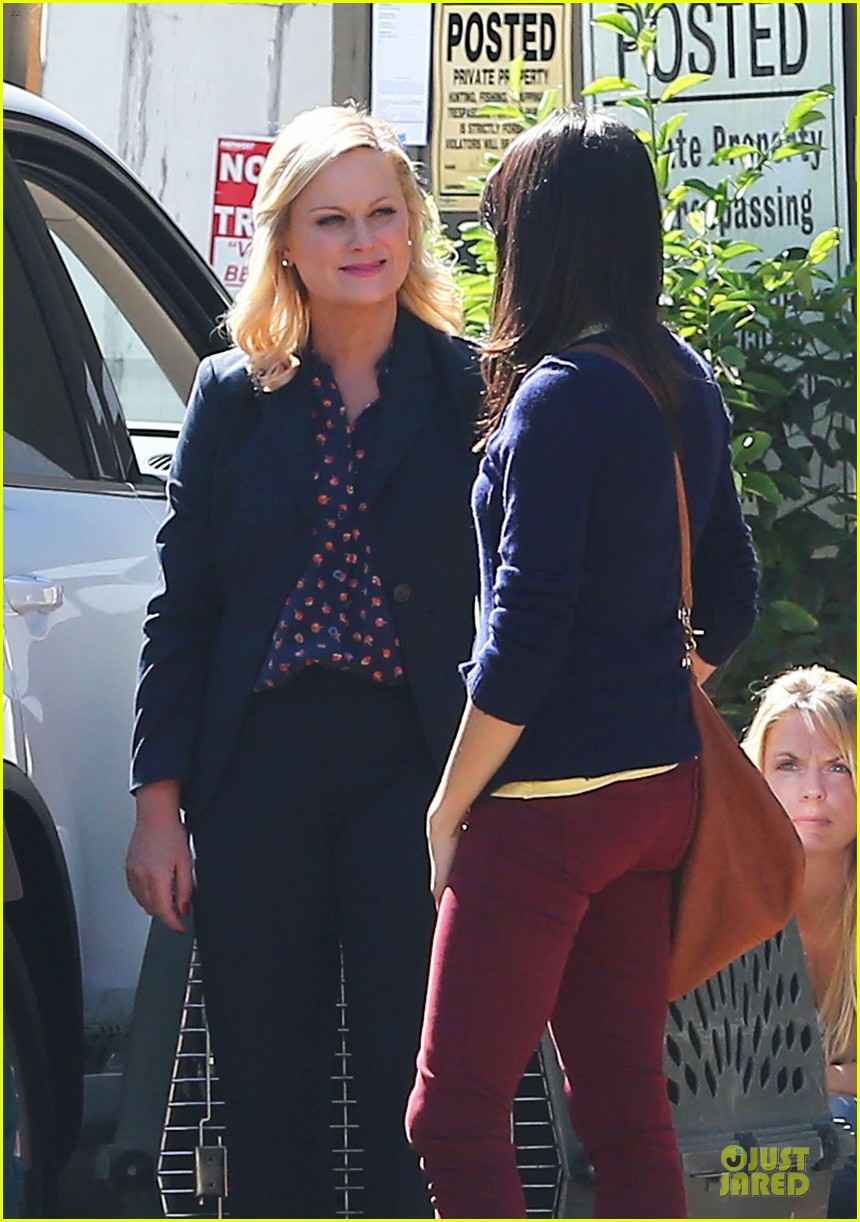 Amy Poehler: 'Parks & Recreation' Set with Rashida Jones!: Photo ...