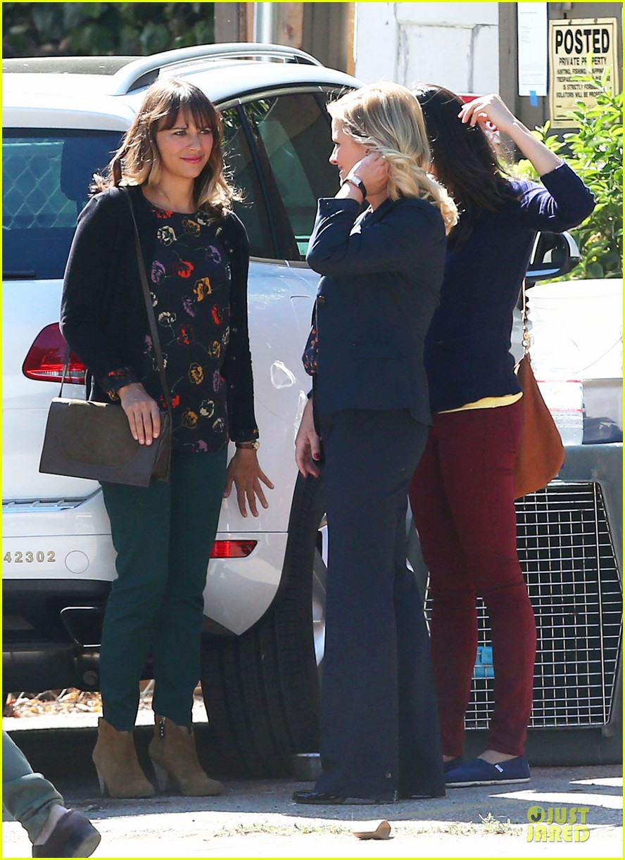 Amy Poehler: 'Parks & Recreation' Set with Rashida Jones!: Photo ...