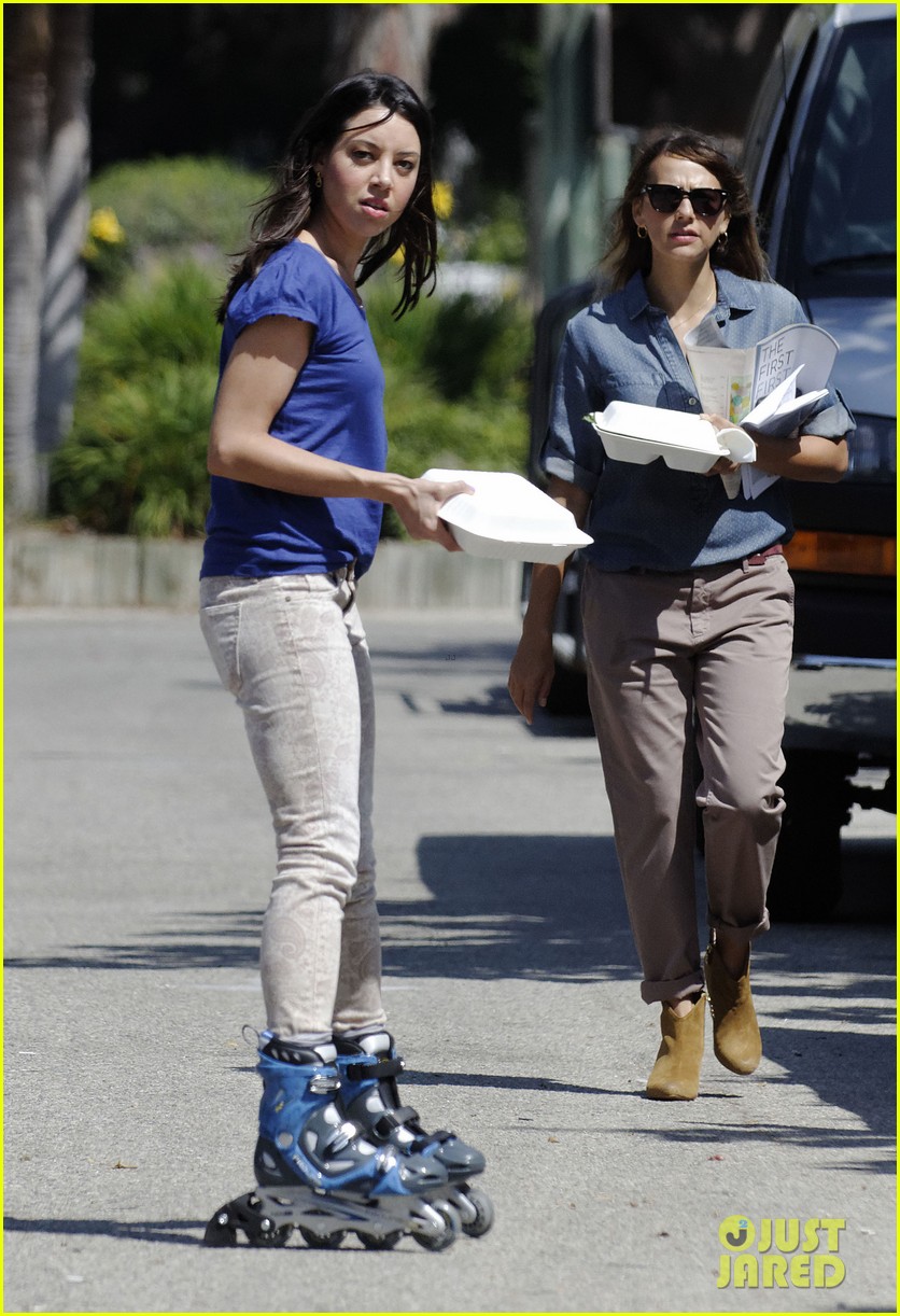 Amy Poehler & Rashida Jones: New 'Parks & Recreation' This Week!: Photo ...