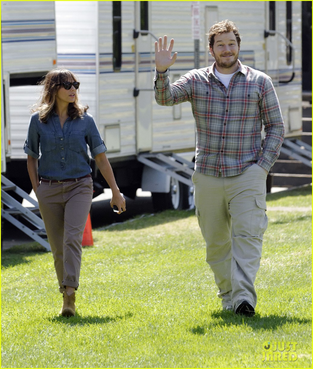 Amy Poehler & Rashida Jones: New 'Parks & Recreation' This Week!: Photo ...