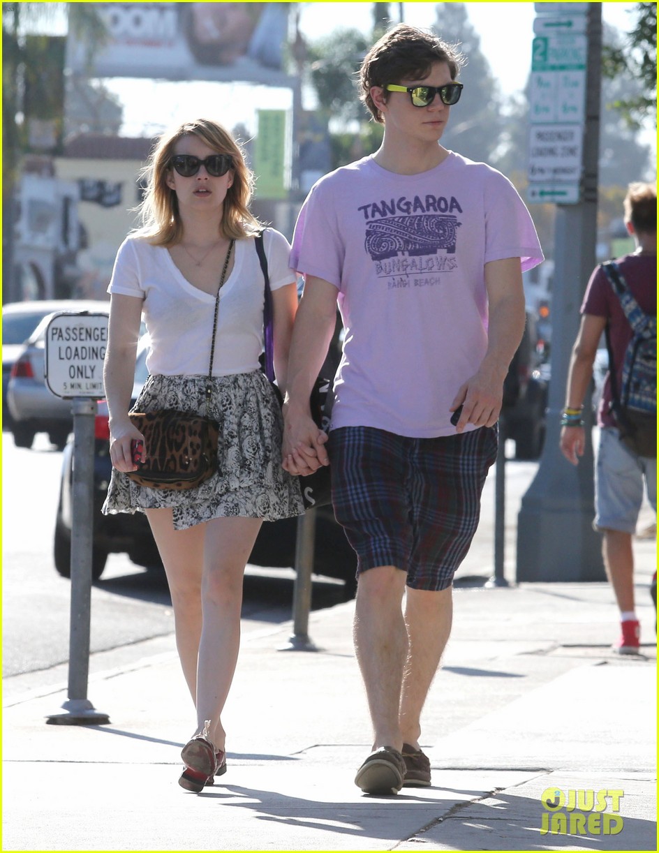 Emma Roberts & Evan Peters: Holding Hands on Melrose!: Photo 2725517 ...