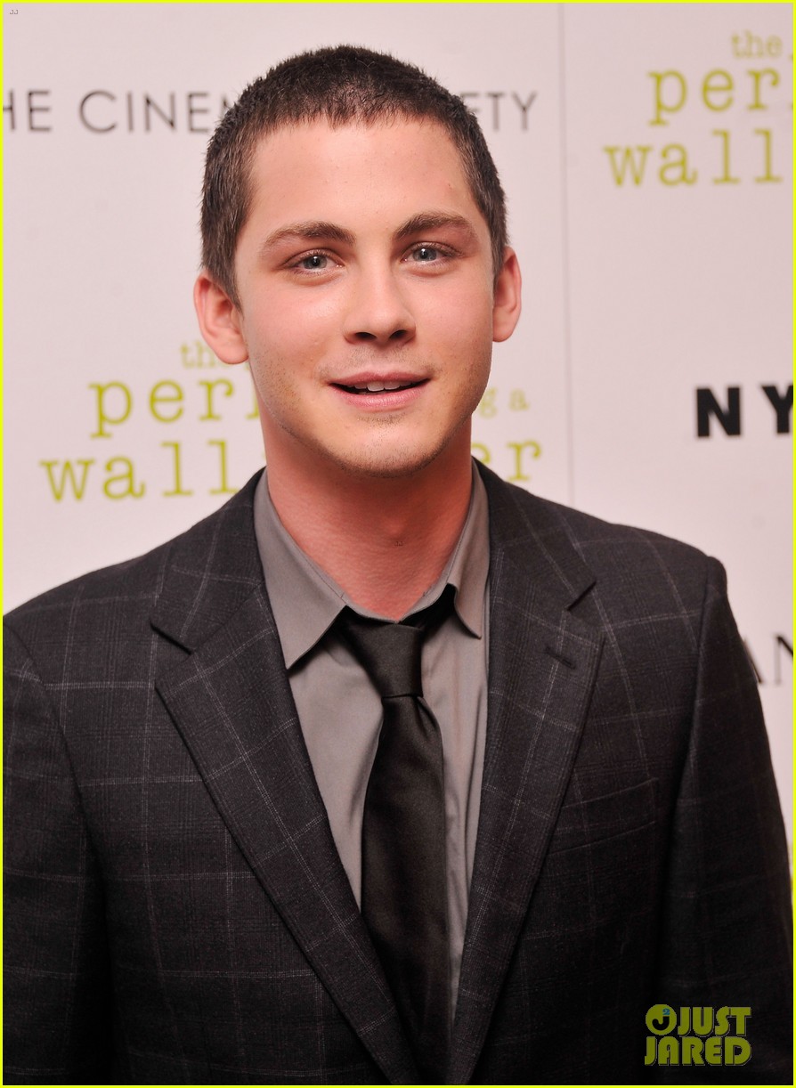 Emma Watson & Logan Lerman: 'Perks' Screening in NYC!: Photo 2721335 ...