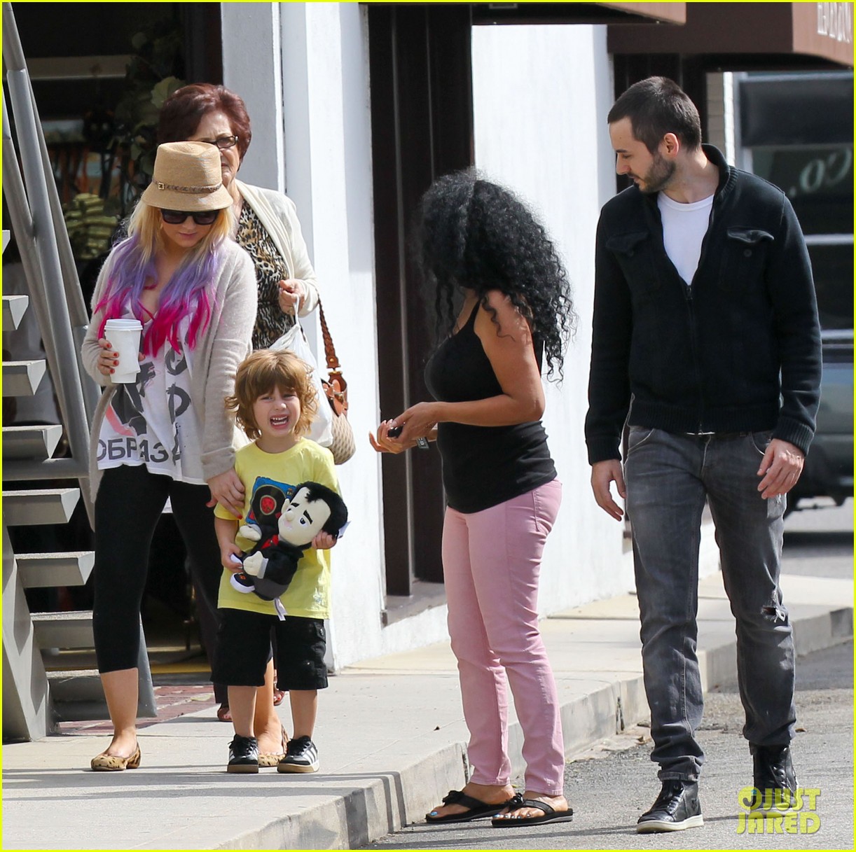 Christina Aguilera & Matthew Rutler: Shopping with Max!: Photo 2734374 ...