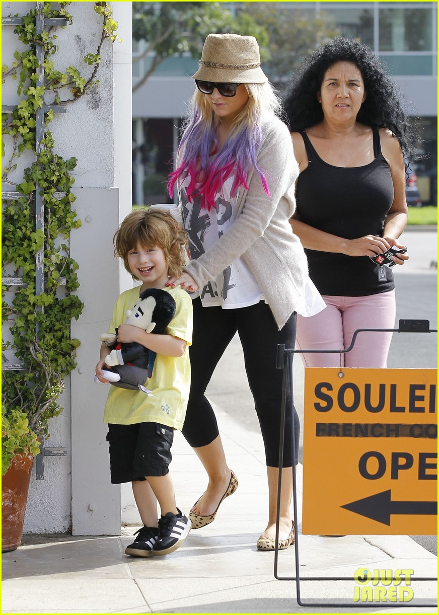 Christina Aguilera & Matthew Rutler: Shopping with Max!: Photo 2734392 ...