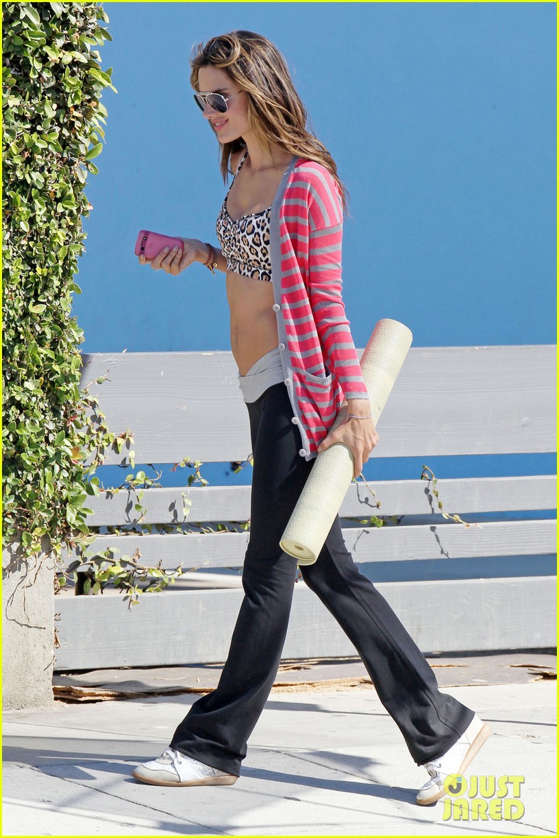 Alessandra Ambrosio: Photo Shoot Fun in L.A.!: Photo 2744786 ...