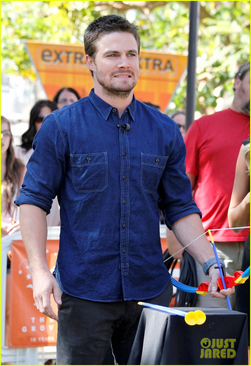 Stephen Amell: 'Arrow' Premieres Tonight!: Photo 2735472 | Pictures ...