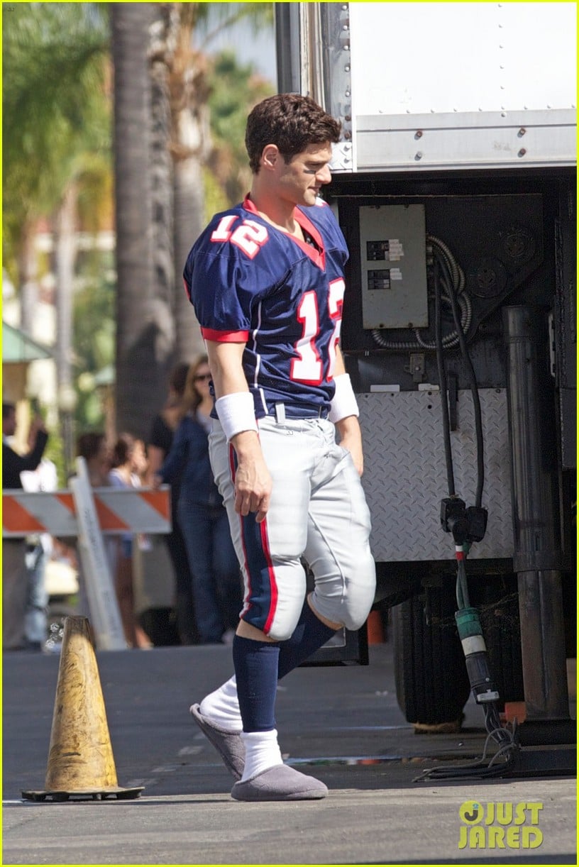 Justin Bartha & Ellen Barkin: 'New Normal' Halloween Episode!: Photo ...