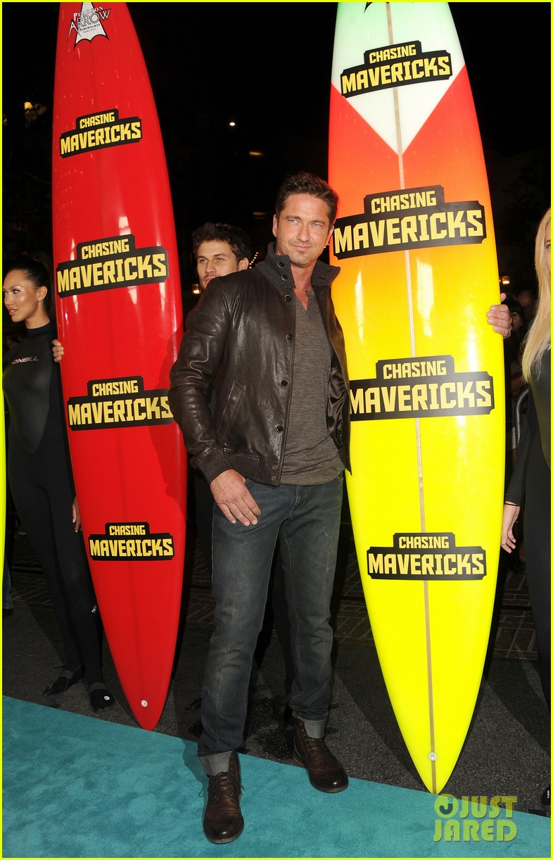 Gerard Butler: 'Chasing Mavericks' Premiere!: Photo 2740785 | Abigail ...
