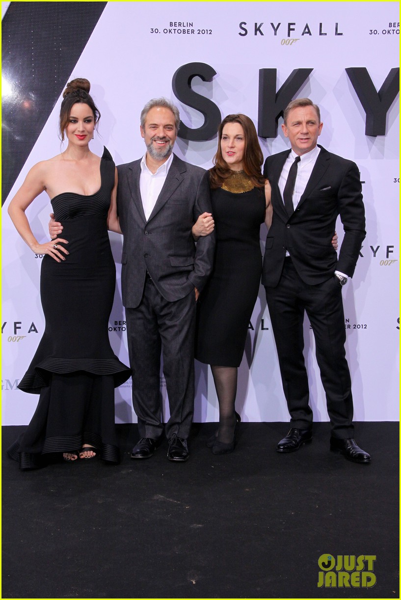 Daniel Craig: 'Skyfall' Germany Premiere with Berenice Marlohe!: Photo ...