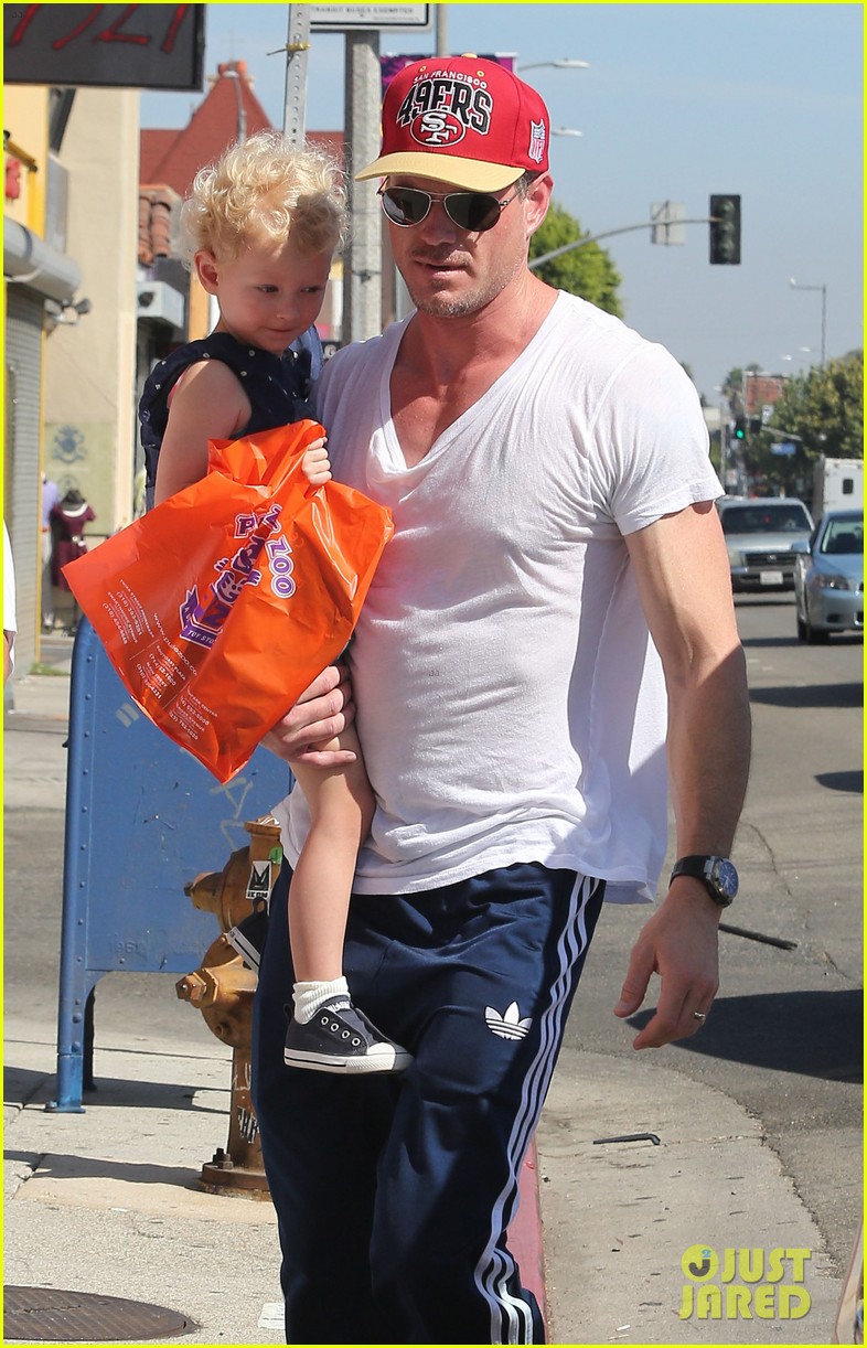 Eric Dane: Puzzle Zoo with Billie!: Photo 2732546 | Billie Dane ...