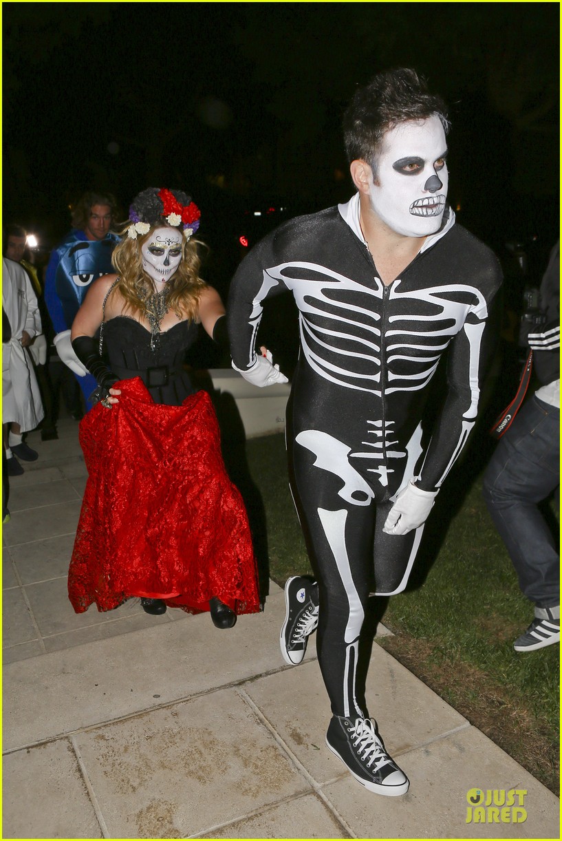 Hilary Duff & Mike Comrie: Day of the Dead Halloween Couple!: Photo ...