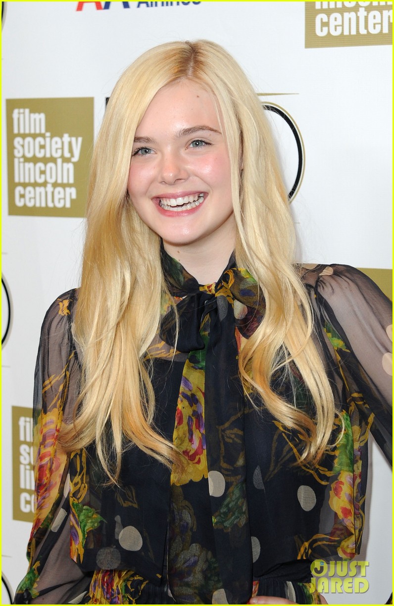 Elle Fanning: 'Ginger & Rosa' Premiere with Alice Englert!: Photo ...