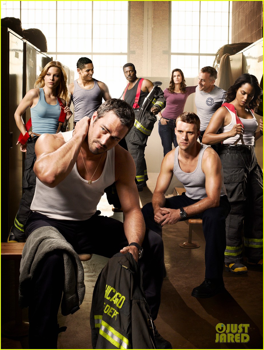 Taylor Kinney & Jesse Spencer: Shirtless for 'Chicago Fire'!: Photo ...