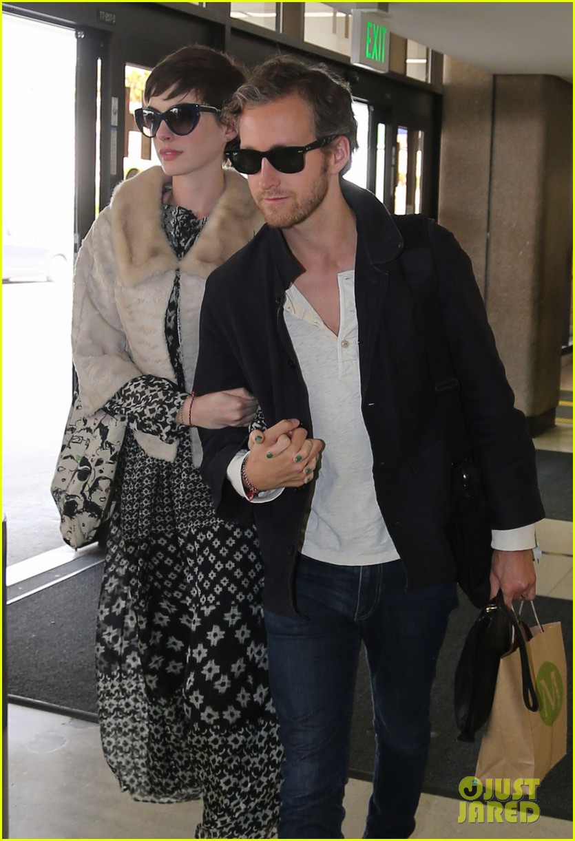 Anne Hathaway: Studio Visit with Eddie Redmayne!: Photo 2743586 | Adam ...