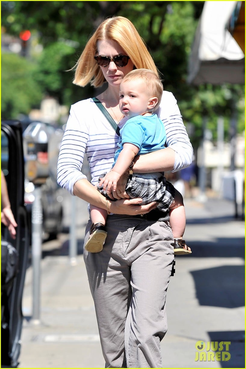 January Jones: Window Shopping with Xander!: Photo 2733283 | Celebrity ...