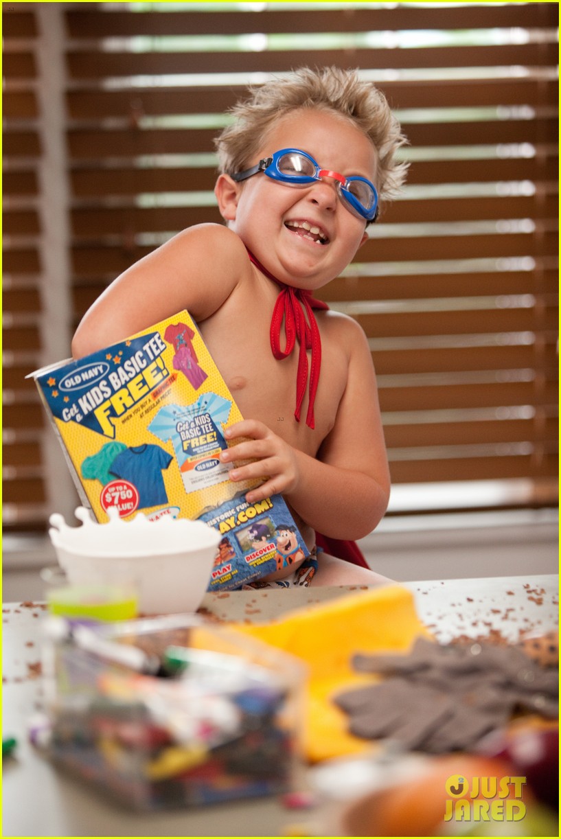 Victoria Justice & Chelsea Handler: Exclusive 'Fun Size' Stills!: Photo ...