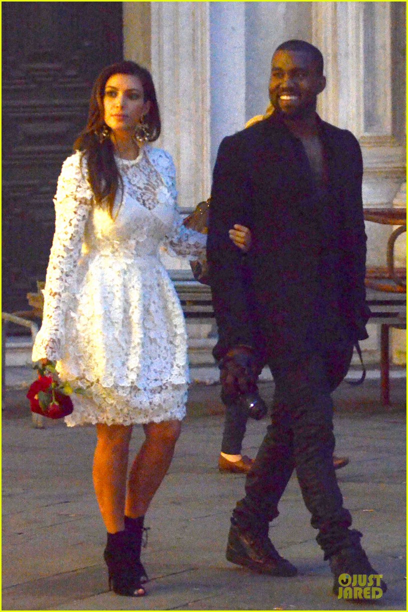 Kanye West & Kim Kardashian: Birthday Dinner in Venice!: Photo 2742305 ...
