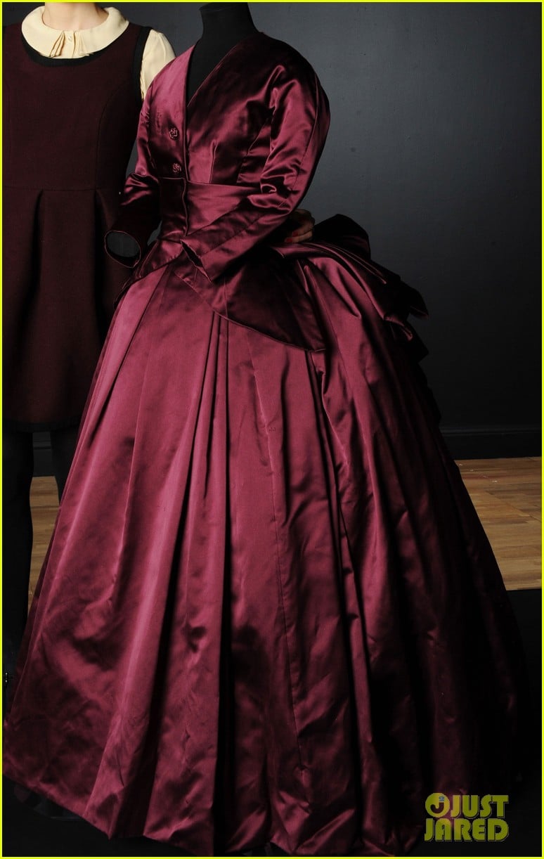 Keira Knightley: Hollywood Costume Exhibition!: Photo 2735488 | Keira ...