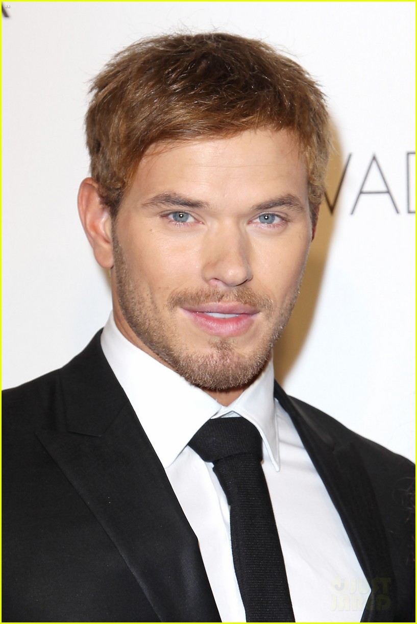 Adam Levine & Kellan Lutz: GQ Gentlemen's Ball 2012!: Photo 2744356 ...