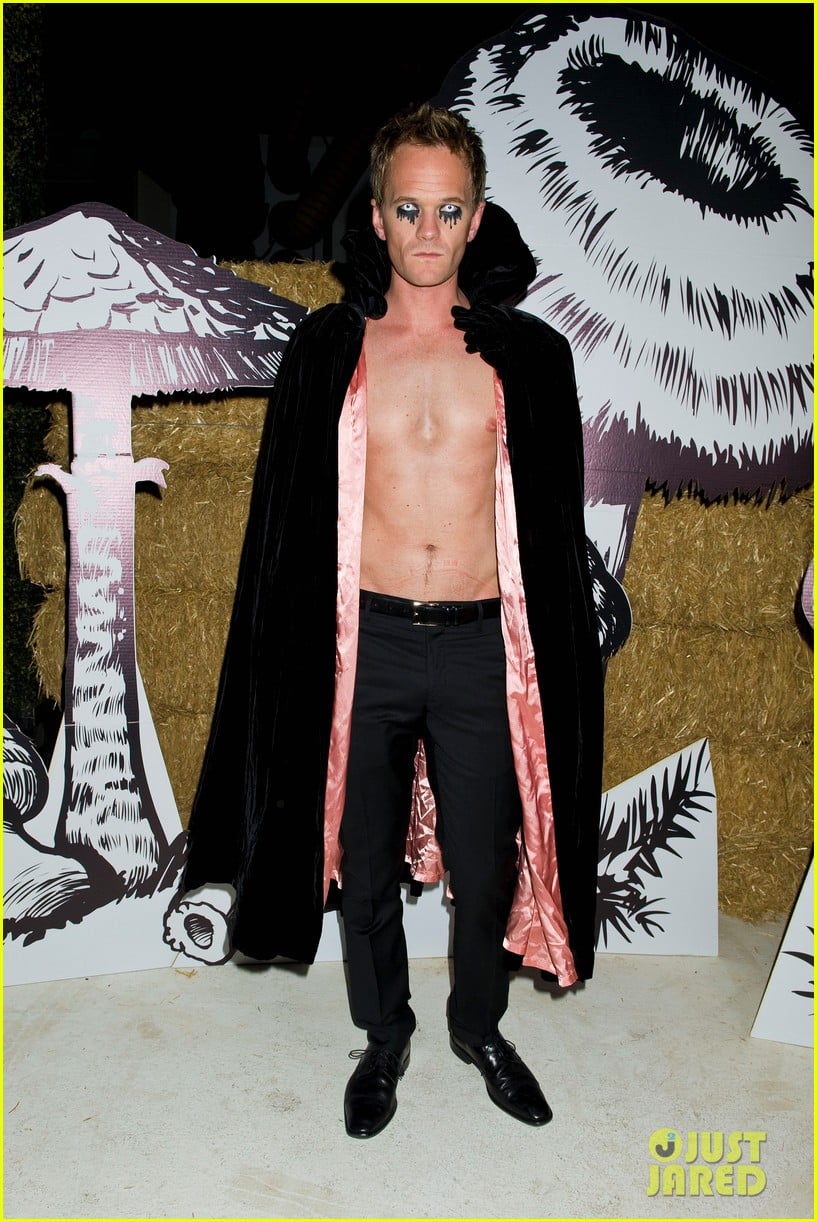 Neil Patrick Harris: Shirtless at Just Jared Halloween Party!: Photo ...