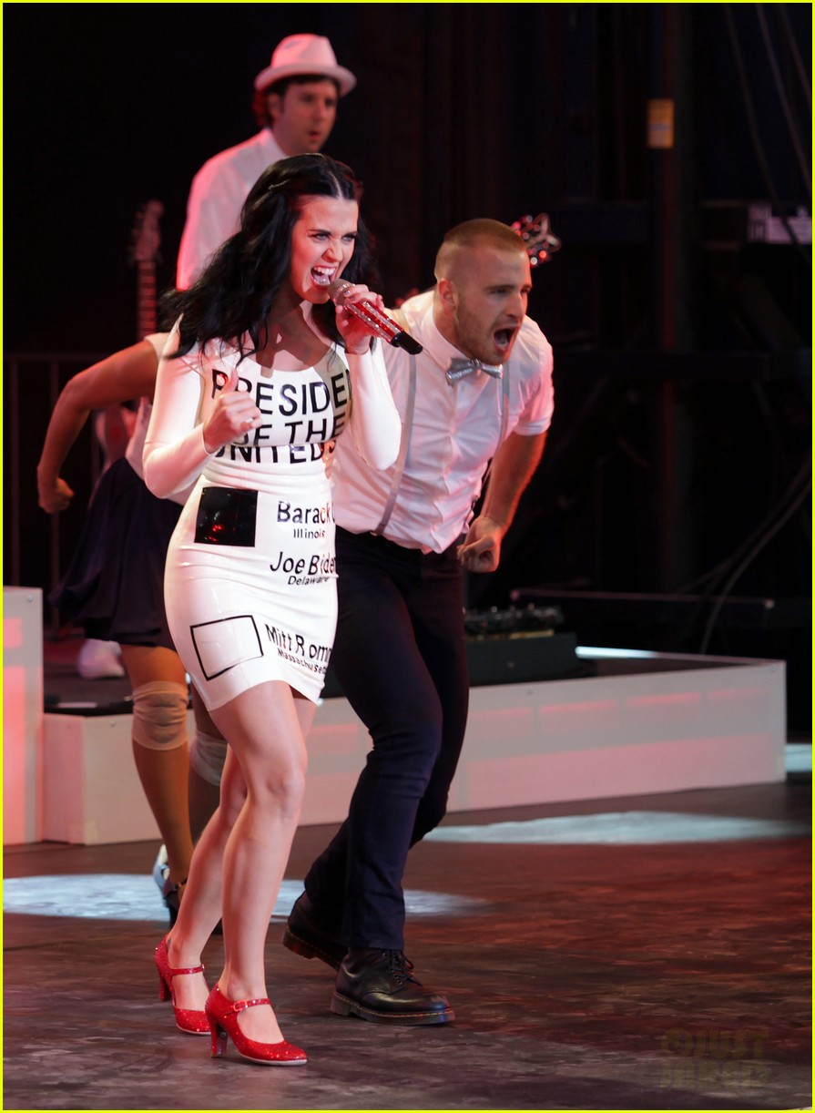 Katy Perry: Voting Ballot Dress at Obama Rally!: Photo 2744574 | Barack ...