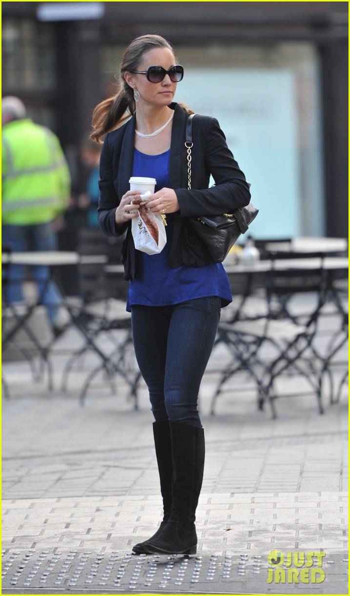 Pippa Middleton: Stylish London Lady!: Photo 2732981 | Pippa Middleton ...