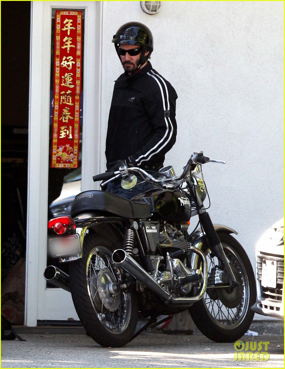 Keanu Reeves is A Biker Dude!: Photo 2748425 | Keanu Reeves Photos ...