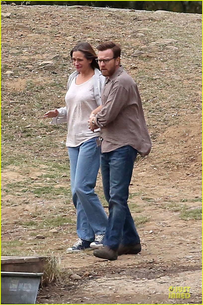 Julia Roberts: 'August Osage County' Set with Ewan McGregor!: Photo ...