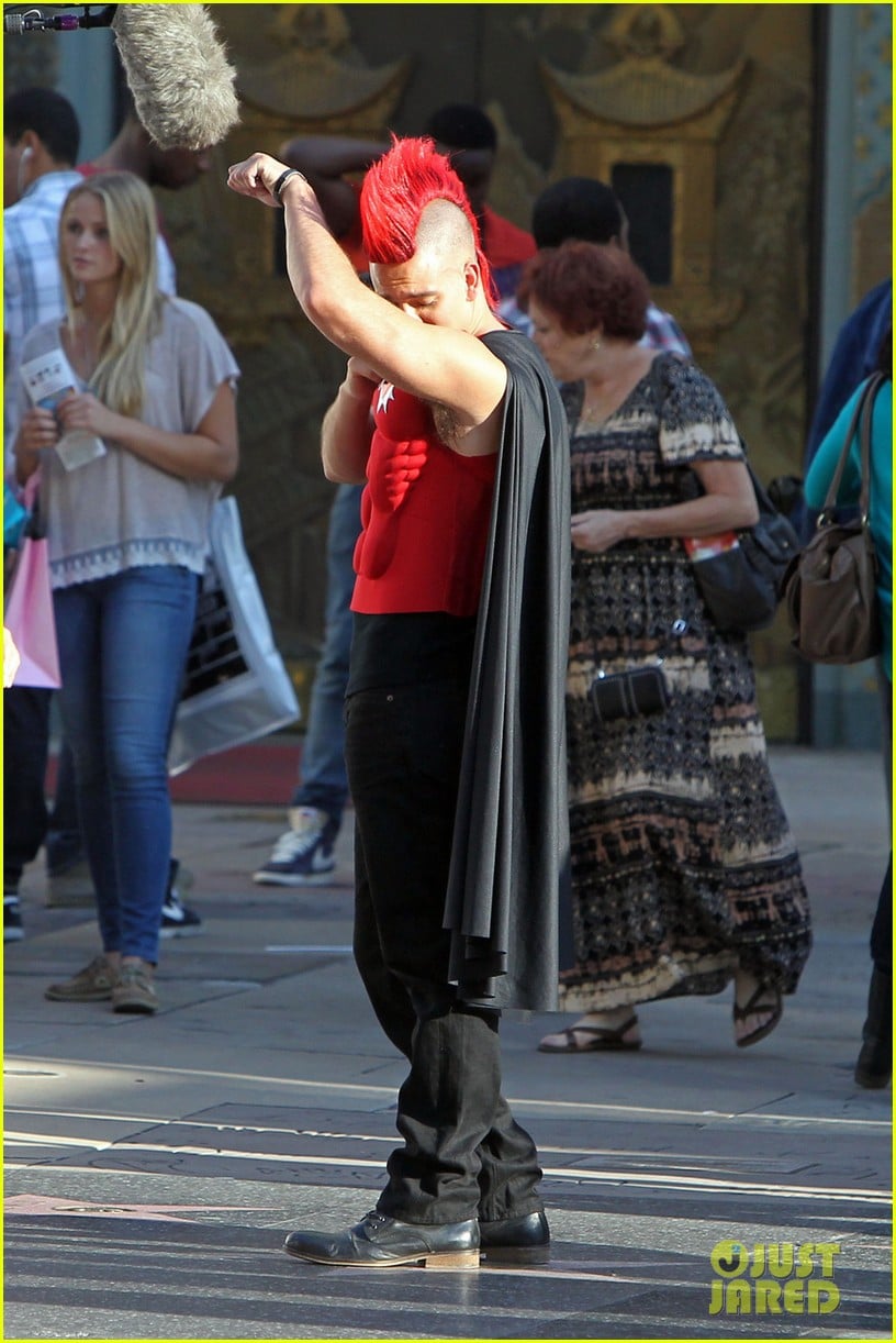 Mark Salling: 'Glee' Superhero!: Photo 2731702 | Glee, Mark Salling ...