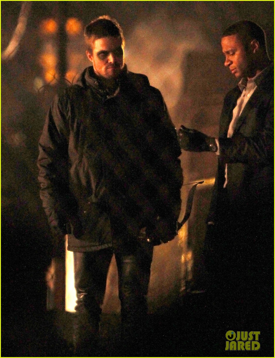 Stephen Amell: Late Night 'Arrow' Fight Scenes!: Photo 2758272 | Annie ...