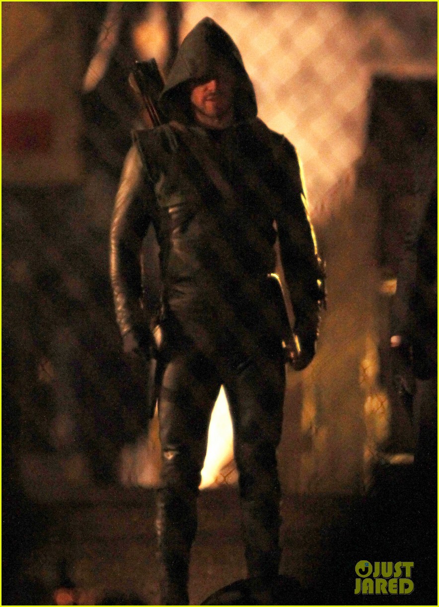 Stephen Amell: Late Night 'Arrow' Fight Scenes!: Photo 2758274 | Annie ...