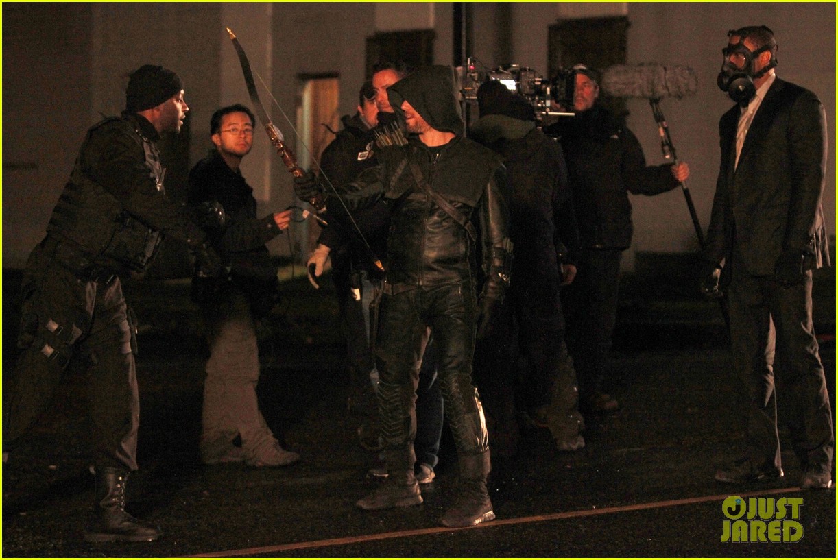 Stephen Amell: Late Night 'Arrow' Fight Scenes!: Photo 2758278 | Annie ...